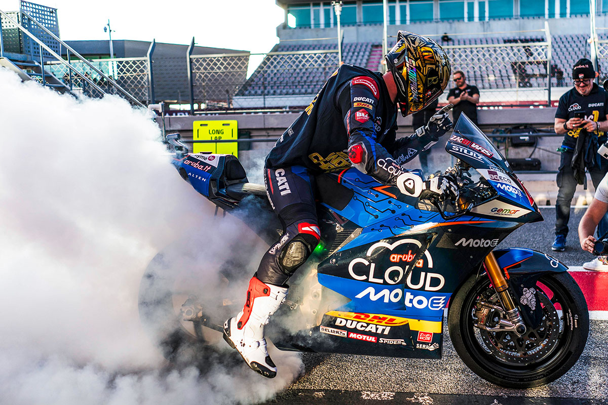Aruba Cloud MotoE Campione del Mondo con Alessandro Zaccone | Aruba ...